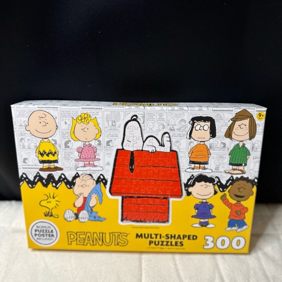 Peanuts | Games | New Peanuts Charlie Brown Snoopy The Gang 30 Piece 9 ...
